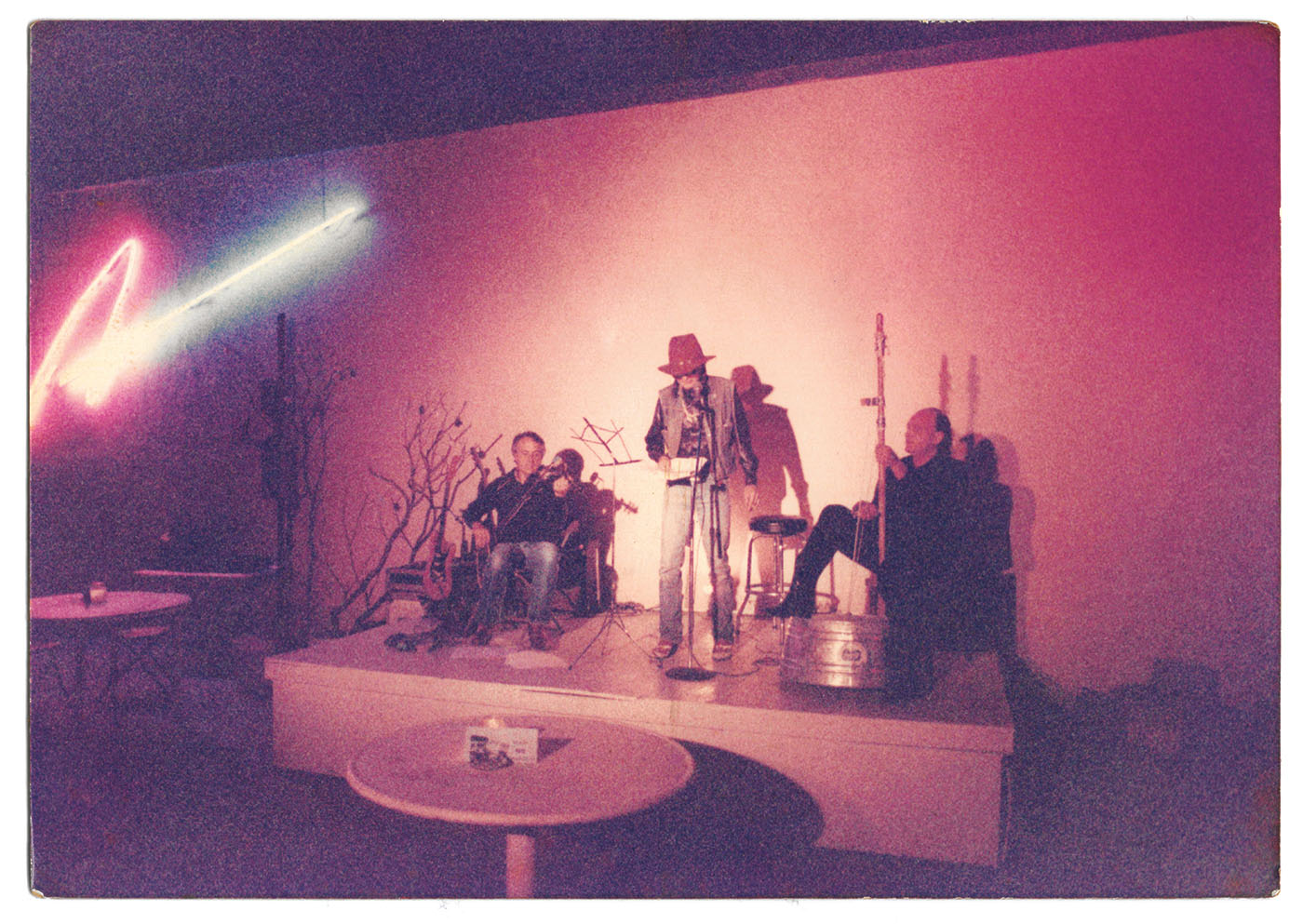 ROXY GORDON – Paradise of Bachelors